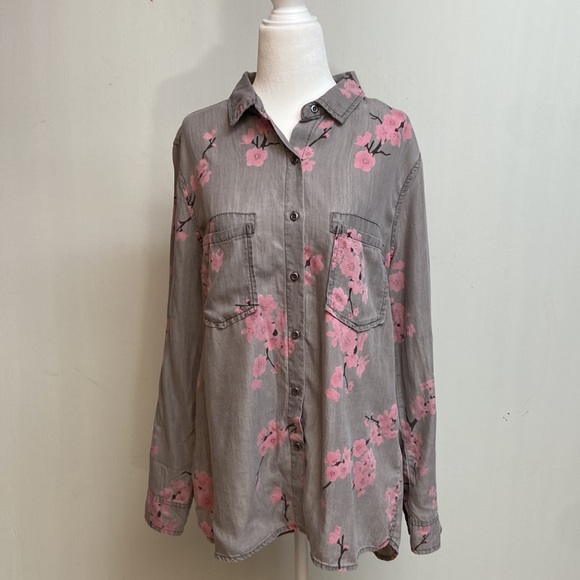 Billy T | Tops | Billy T Cherry Blossom Print Blouse | Poshmark